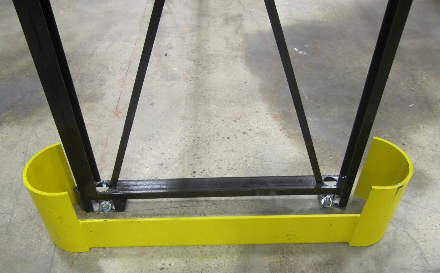 How Can Custom Pallet Racking Improve Your Warehouse Efficiency?